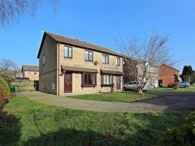 3 Bedrooms Semi detached house for sale in Malus Avenue, Llantwit Fardre, Pontypridd CF38
