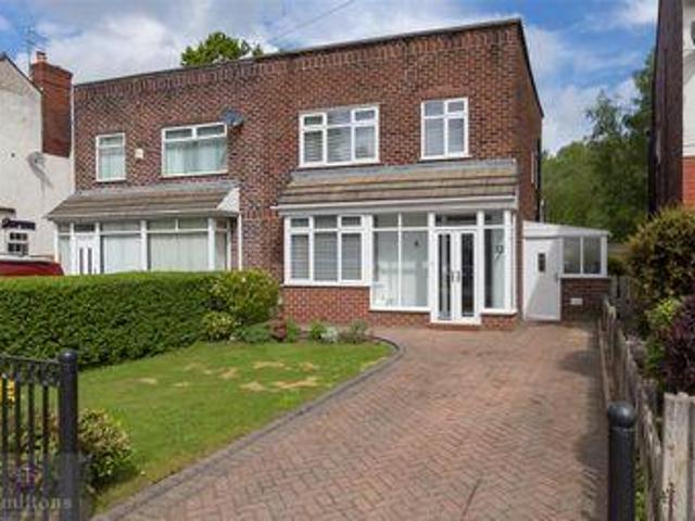 3 Bedrooms Semi detached house for sale in Manchester Road, Leigh WN7