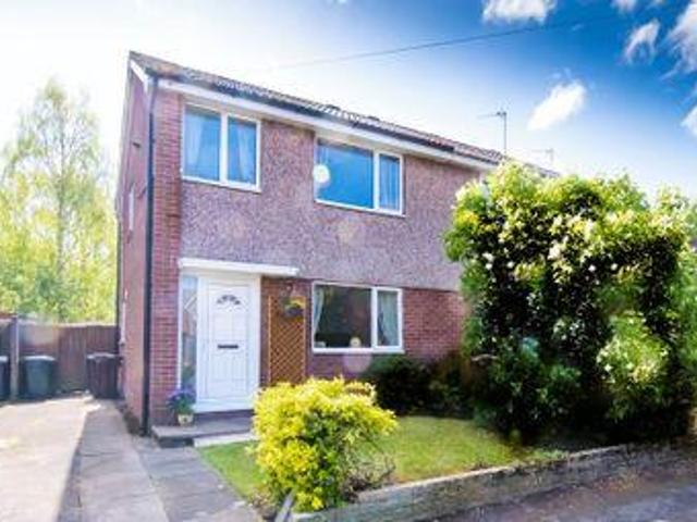 3 Bedrooms Semi detached house for sale in Manor Avenue, Burscough, Ormskirk L40