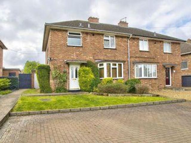 3 Bedrooms Semi detached house for sale in Manor Gardens, Cambridge Street, St Neots, Cambridgeshire PE19