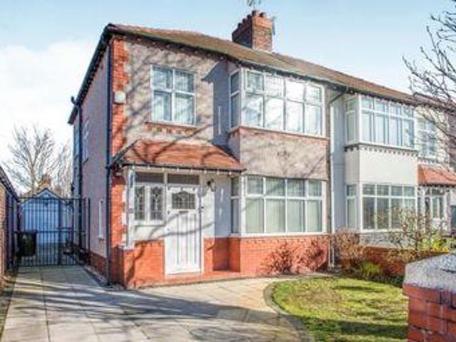 3 Bedrooms Semi detached house for sale in Manor Road, Crosby, Liverpool, Merseyside L23