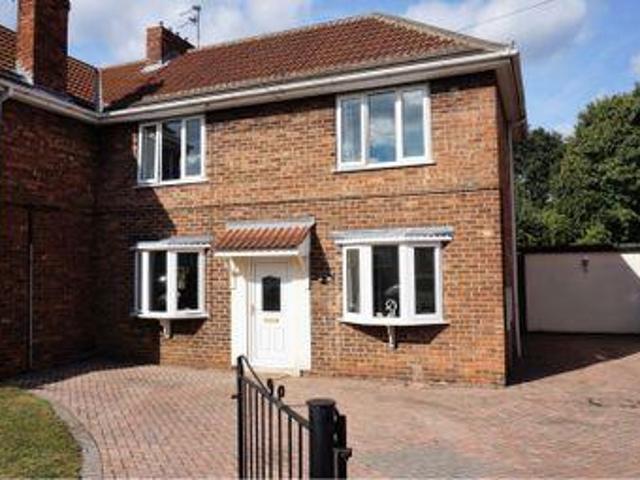 3 Bedrooms Semi detached house for sale in Mansfield Crescent, Doncaster DN3