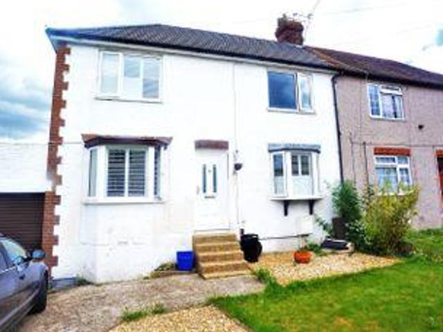 3 Bedrooms Semi detached house for sale in Maple Road, Rochester, Kent ME2