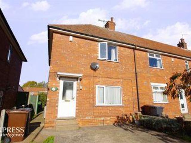 3 Bedrooms Semi detached house for sale in Marlowe Drive, Lincoln LN2