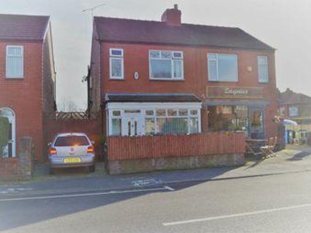 3 Bedrooms Semi detached house for sale in Marlhill Close, Offerton, Stockport SK2