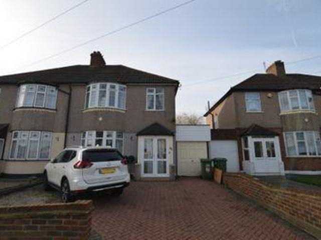 3 Bedrooms Semi detached house for sale in Marne Avenue, Welling DA16
