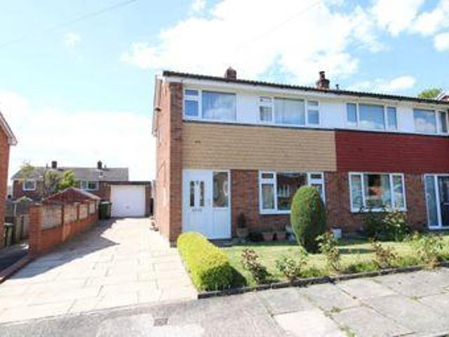 3 Bedrooms Semi detached house for sale in Marston Court, Whitwood, Castleford WF10