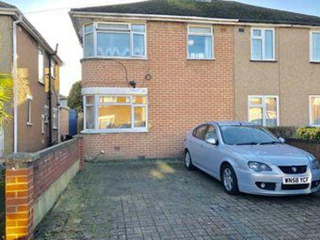 3 Bedrooms Semi detached house for sale in Marvell Avenue, Hayes UB4