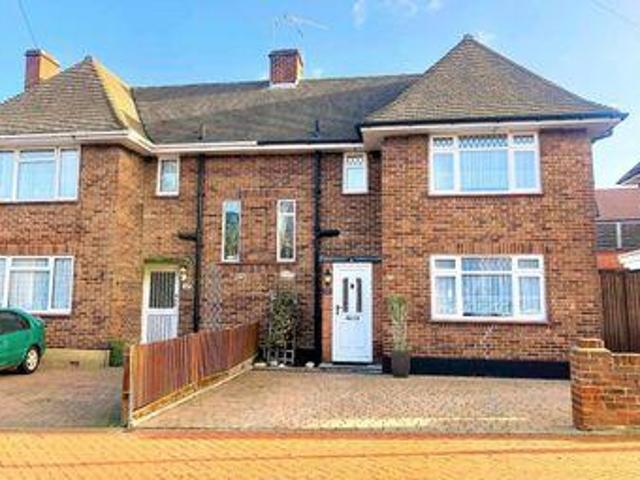 3 Bedrooms Semi detached house for sale in Maryatt Avenue, Harrow HA2