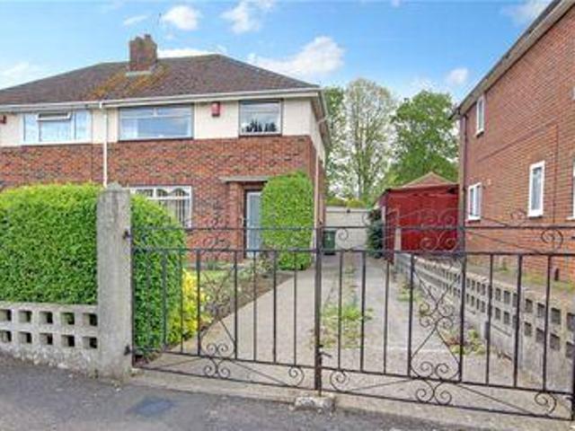 3 Bedrooms Semi detached house for sale in Masefield Avenue, Swindon, Wiltshire SN2