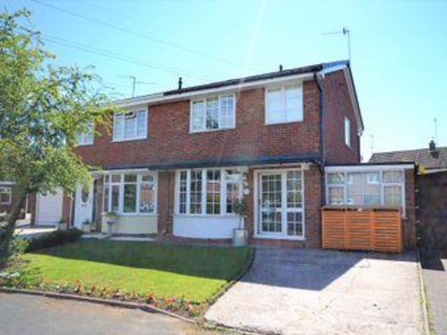 3 Bedrooms Semi detached house for sale in Meadow Lane, Trentham, Stoke On Trent ST4