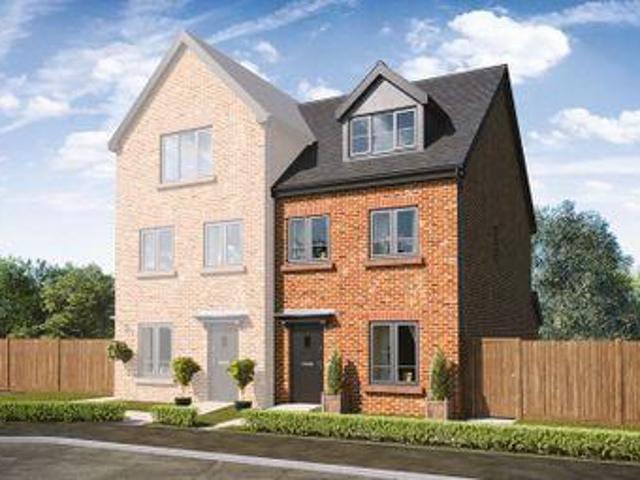 3 Bedrooms Semi detached house for sale in Meadow View Off Highclove Lane, Worsley M28
