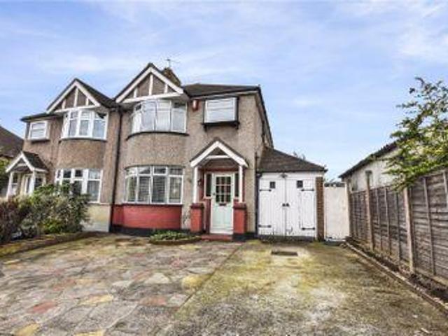 3 Bedrooms Semi detached house for sale in Meadowview Road, Bexley, Kent DA5