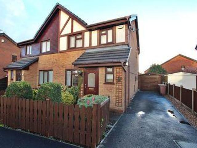 3 Bedrooms Semi detached house for sale in Meliden Gardens, St Helens WA9