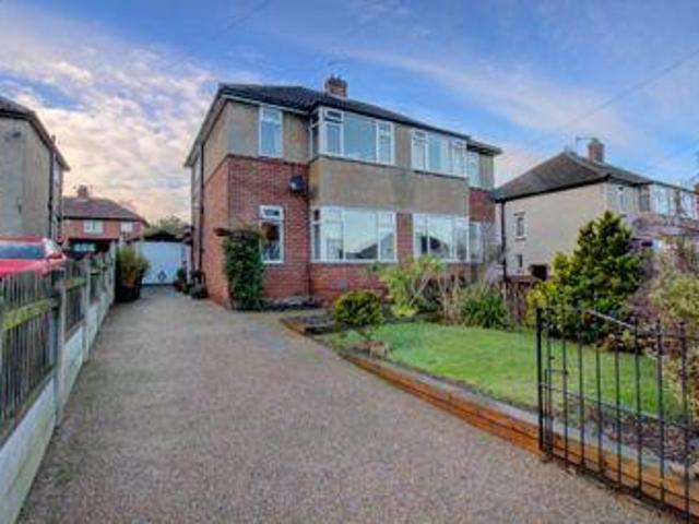 3 Bedrooms Semi detached house for sale in Milner Bank, Otley LS21