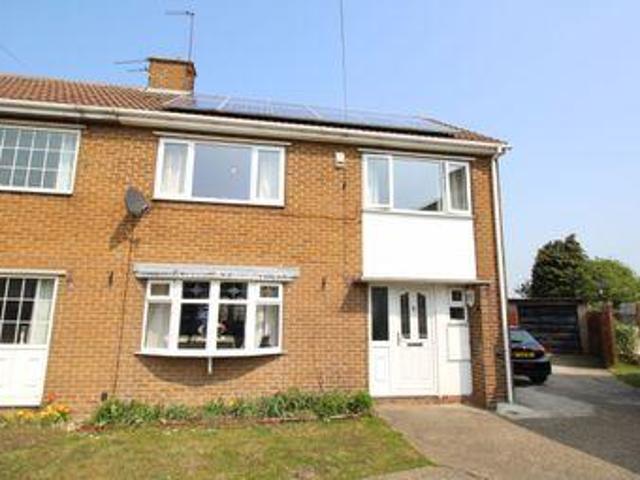 3 Bedrooms Semi detached house for sale in Milton Road, Dinnington, Sheffield S25