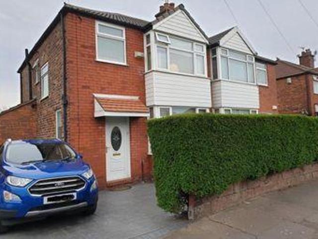 3 Bedrooms Semi detached house for sale in Milton Road, Stretford, Manchester M32