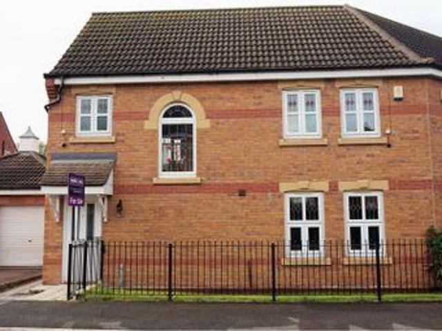 3 Bedrooms Semi detached house for sale in Mulberry Way, Doncaster DN11