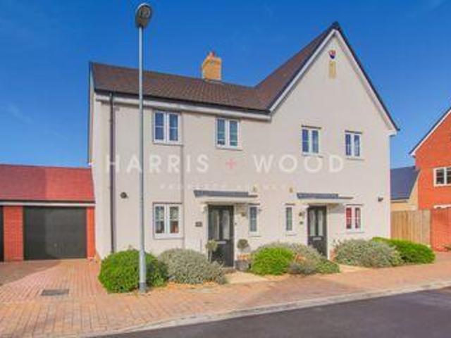 3 Bedrooms Semi detached house for sale in Murray Mcpherson Parade, Colchester CO4