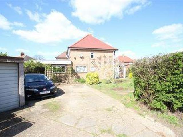 3 Bedrooms Semi detached house for sale in Northway, Guildford, Surrey GU2