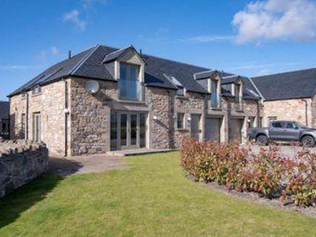 3 Bedrooms Semi detached house for sale in North Kersebonny, Stirling FK8