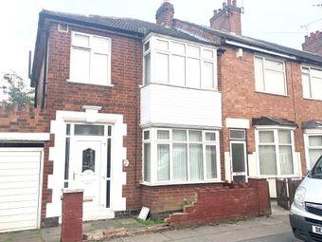 3 Bedrooms Semi detached house for sale in Nansen Road, Leicester LE5
