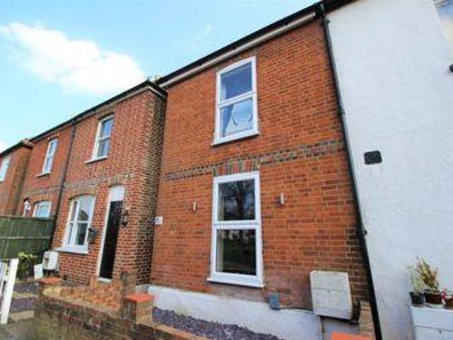 3 Bedrooms Semi detached house for sale in New Cross Road, Guildford GU2