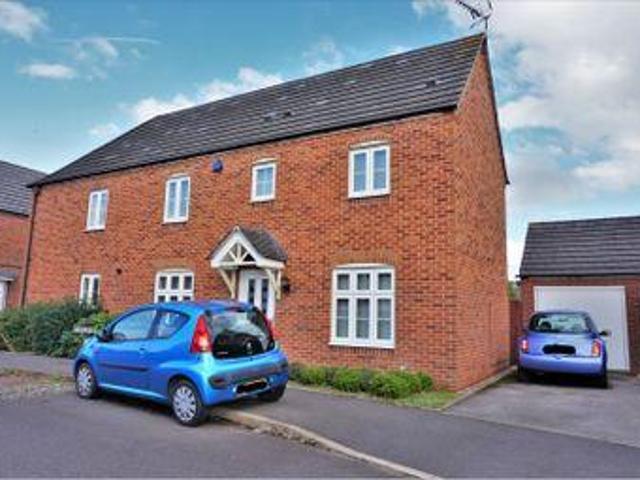 3 Bedrooms Semi detached house for sale in Niagara Close, Coventry CV4