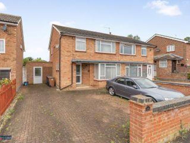 3 Bedrooms Semi detached house for sale in Nutcroft, Datchworth, Knebworth SG3