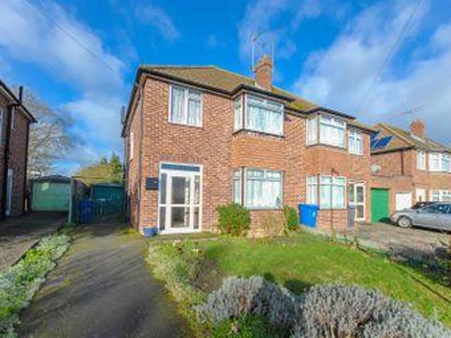 3 Bedrooms Semi detached house for sale in Smiths Lane, Windsor SL4