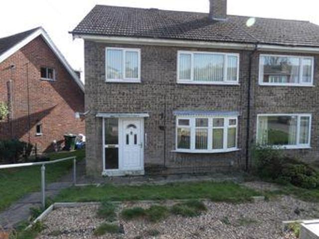 3 Bedrooms Semi detached house for sale in Sough Hall Crescent, Thorpe Hesley, Rotherham S61