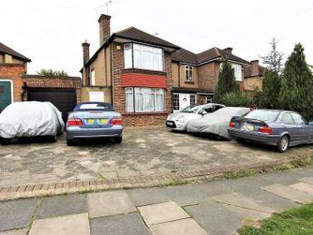 3 Bedrooms Semi detached house for sale in South Lodge Drive, Oakwood N14
