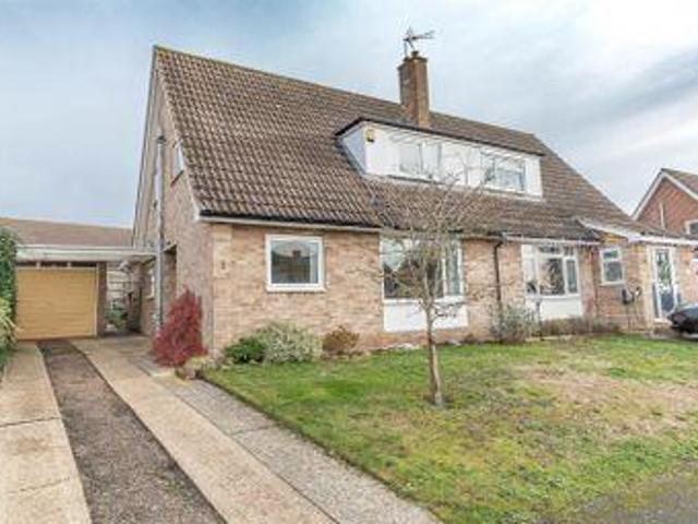 3 Bedrooms Semi detached house for sale in South View Close, Twyford, Reading RG10