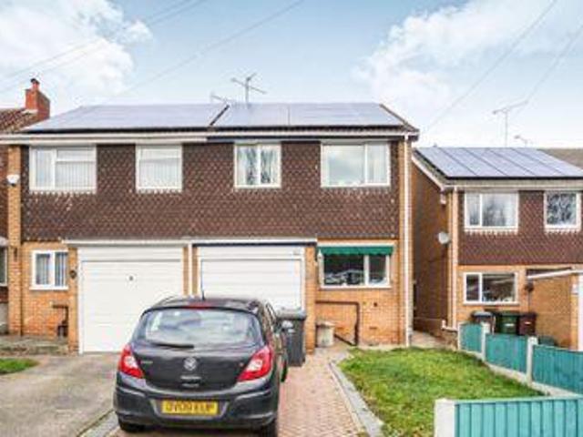 3 Bedrooms Semi detached house for sale in Southcliffe Road, Nottingham NG4