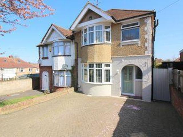 3 Bedrooms Semi detached house for sale in Somerset Avenue, Luton, Bedfordshire LU2