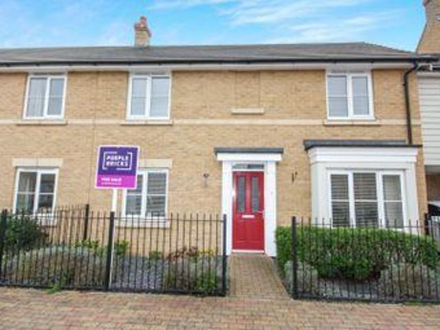 3 Bedrooms Semi detached house for sale in Saw Mill Road, Colchester CO1