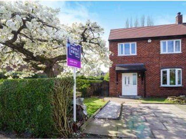 3 Bedrooms Semi detached house for sale in Sandiway, Bredbury, Stockport SK6