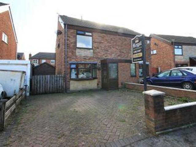 3 Bedrooms Semi detached house for sale in Sandpiper Road, Wigan WN3