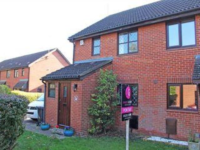 3 Bedrooms Semi detached house for sale in Sandringham Road, Didcot OX11