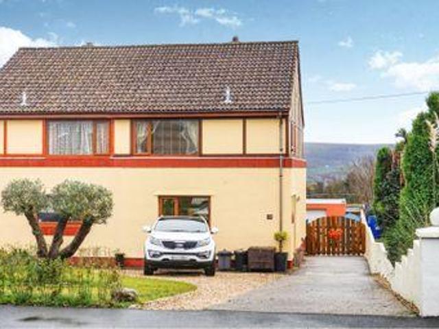 3 Bedrooms Semi detached house for sale in Saron Road, Ammanford SA18