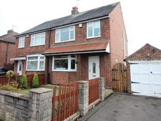3 Bedrooms Semi detached house for sale in Scargill Avenue, Newthorpe, Nottingham NG16