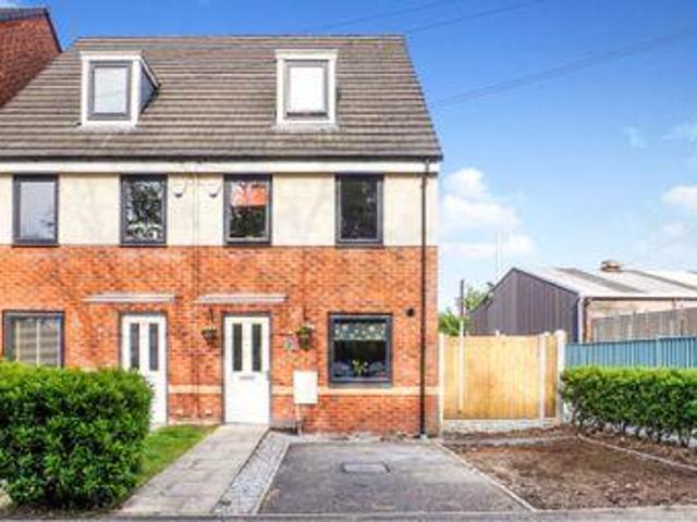 3 Bedrooms Semi detached house for sale in Schofield Street, Heywood OL10