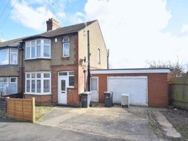 3 Bedrooms Semi detached house for sale in Seymour Road, Luton LU1
