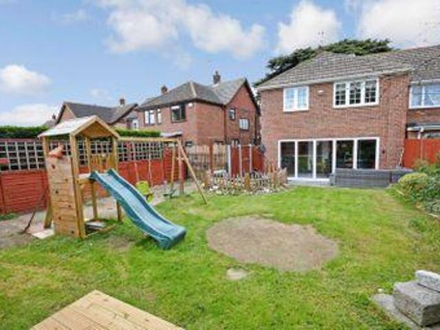 3 Bedrooms Semi detached house for sale in Second Avenue, Stanford Le Hope SS17