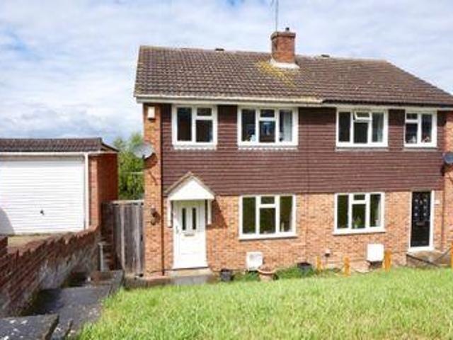 3 Bedrooms Semi detached house for sale in Sedley Close, Rochester ME3