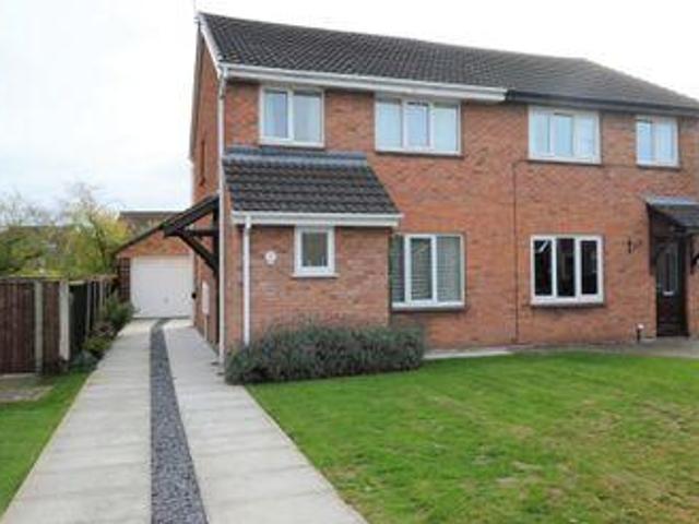 3 Bedrooms Semi detached house for sale in Sedum Close, Huntington, Chester CH3
