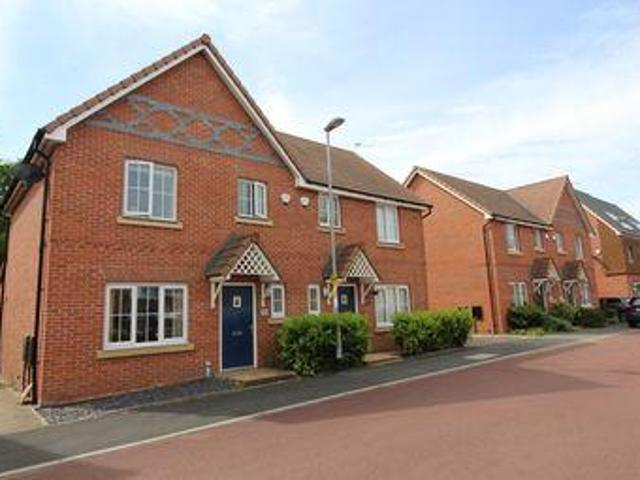 3 Bedrooms Semi detached house for sale in Shuttle Drive, Heywood OL10