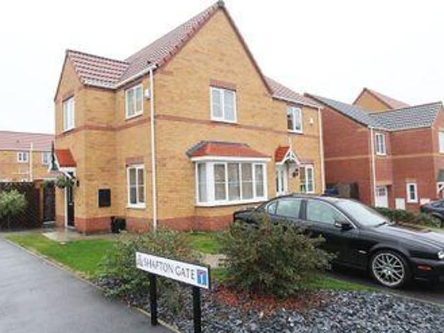3 Bedrooms Semi detached house for sale in Shafton Gate, Goldthorpe, Rotherham, South Yorkshire S63