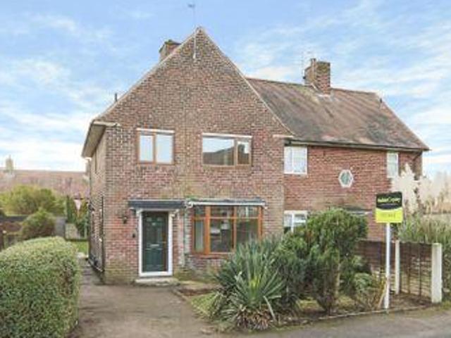 3 Bedrooms Semi detached house for sale in Shaw Crescent, Hucknall, Nottinghamshire NG15