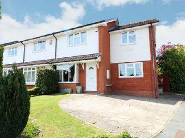 3 Bedrooms Semi detached house for sale in Shelsley Way, Solihull B91